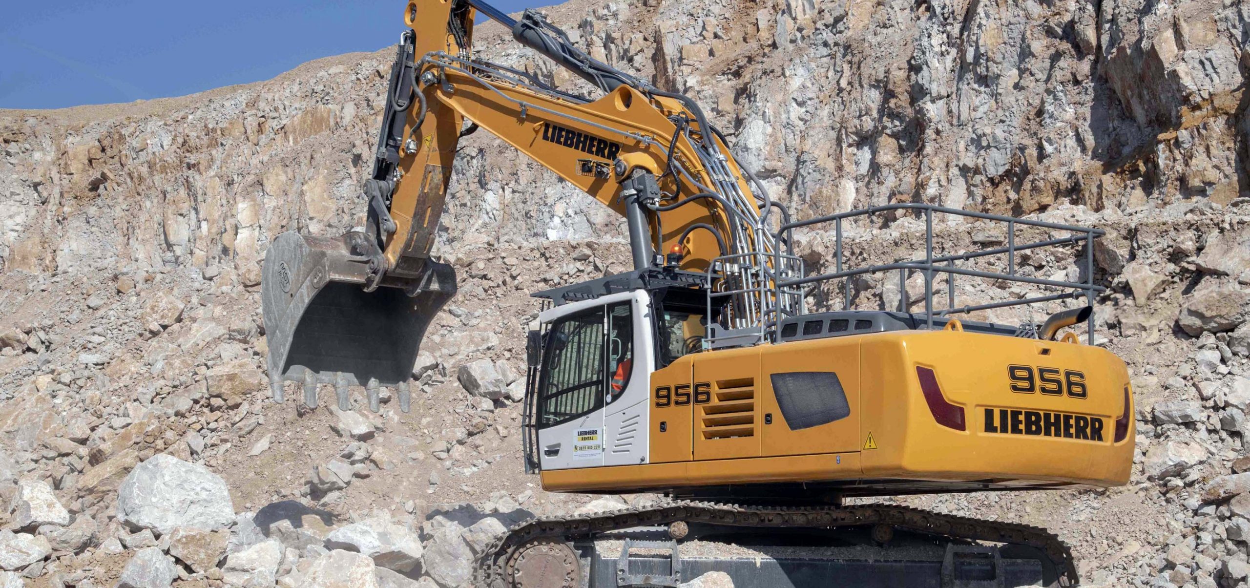 R 966 - Liebherr Rental